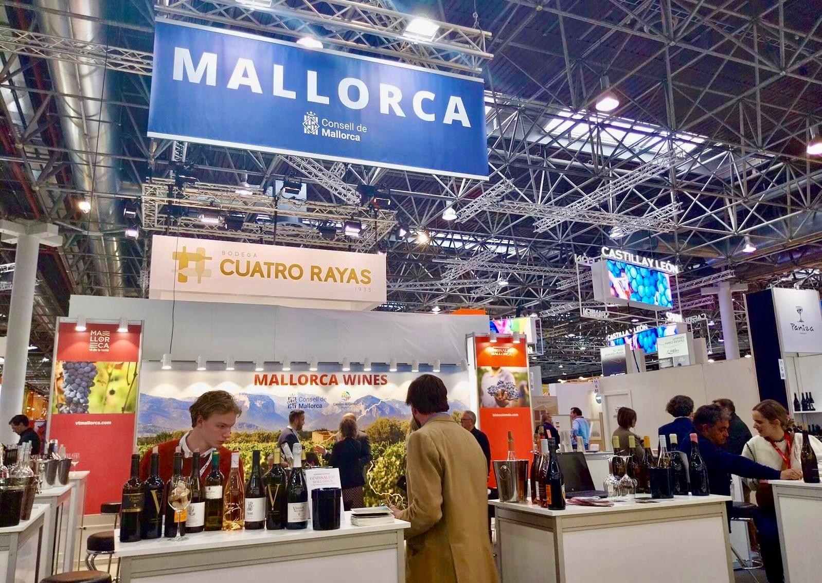 Diez bodegas de Mallorca exhiben más de 60 vinos en la feria ...